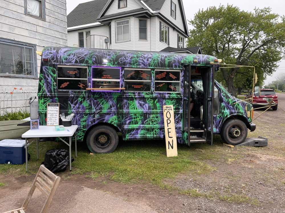 MUNCHEE MACHINE - Updated May 2025 - Laurium, Michigan - Food Trucks ...