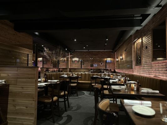 THE OAK HOUSE - Updated October 2025 - 331 Photos & 124 Reviews - 2 ...