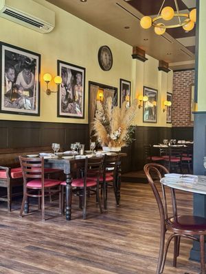 CHAT AMERICAN GRILL - Updated December 2025 - 198 Photos & 280 Reviews ...