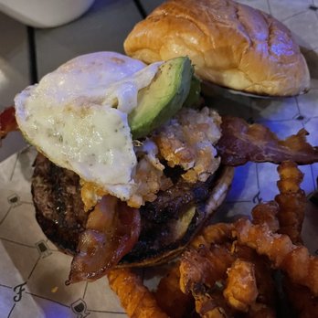 FATPOUR TAP WORKS WICKER PARK - Updated July 2025 - 456 Photos & 699 ...