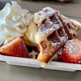 PARLOR - Updated April 2025 - 595 Photos & 393 Reviews - 1707 Locust St ...