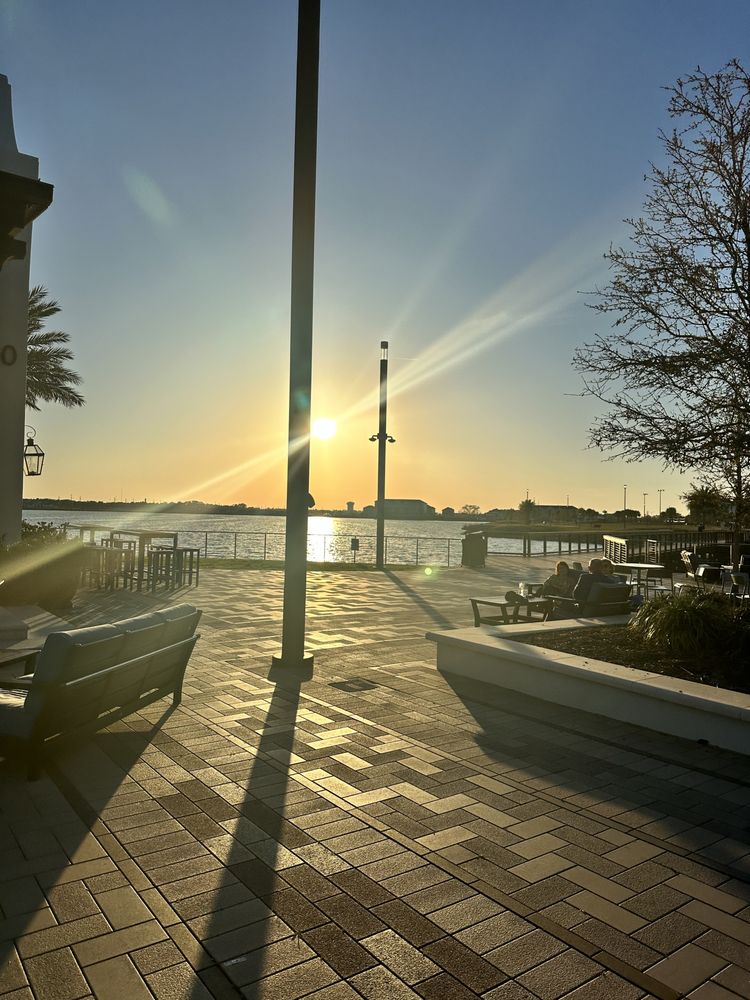 BETH PERRY - FINE PROPERTIES - Updated July 2024 - 127 Photos & 19 ...