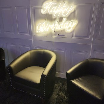 757 EVENTS - Updated January 2026 - 10 Photos - 176 S Rosemont Rd ...