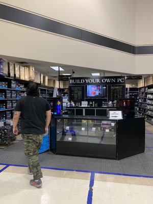 MICRO CENTER - Updated September 2024 - 68 Photos & 203 Reviews - 655 ...