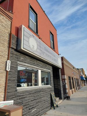 FARMINGTON TAP HOUSE AND GRILL - Updated December 2025 - 286 Photos ...