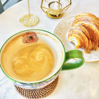 ANNAM BISTRO AND CAFE - Updated July 2024 - 198 Photos & 60 Reviews ...