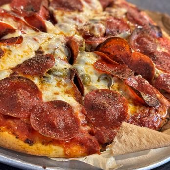 CHOPPER DAVO’S PIZZA - Updated December 2025 - 4511 Stone Ave, Sioux ...