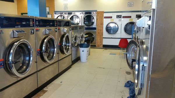 SPINCYCLE COIN LAUNDRY - Updated January 2026 - 3503 S New Braunfels ...