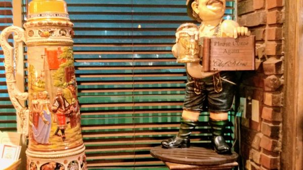 CHEF KLAUS’ BIER STUBE - 227 Photos & 321 Reviews - 20827 S La Grange ...