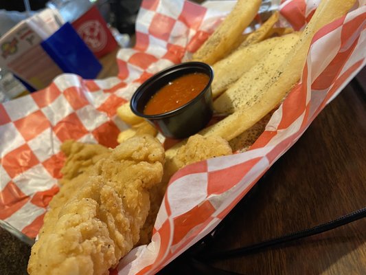 ON THE ROCKS BAR AND GRILL - Updated July 2024 - 282 Photos & 150 ...