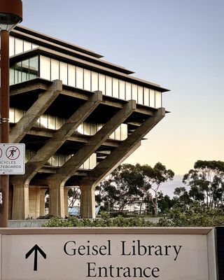 GEISEL LIBRARY - Updated December 2025 - 179 Photos & 75 Reviews - 9500 ...