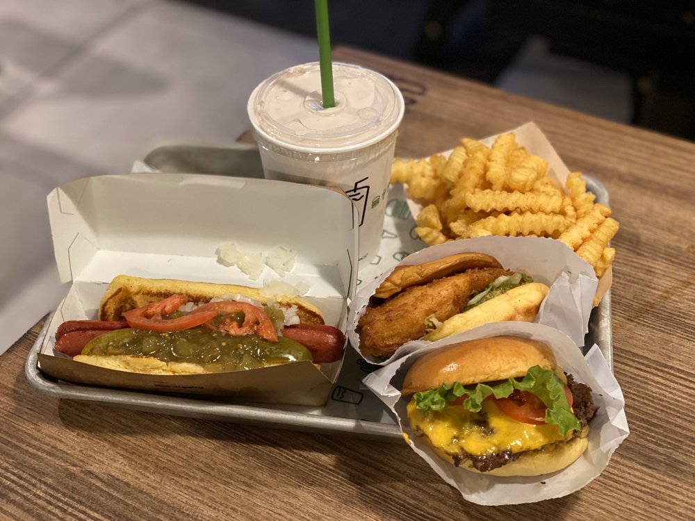 SHAKE SHACK THE SCHOOL YARD - 372 Photos & 405 Reviews - 11020 S State ...