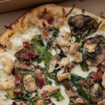 550 PIZZERIA - Updated October 2025 - 30 Photos & 41 Reviews - 2101 ...