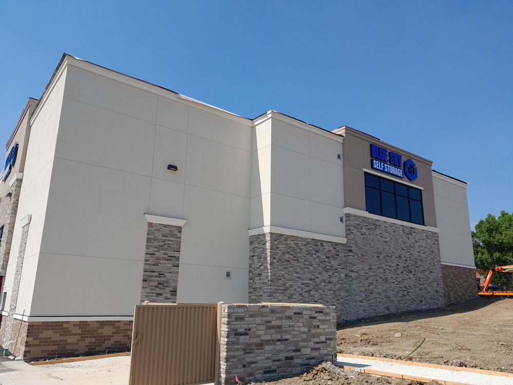BLUE SKY SELF STORAGE - OVERLAND PARK - Updated December 2025 - 12252 Metcalf Ave, Overland Park ...