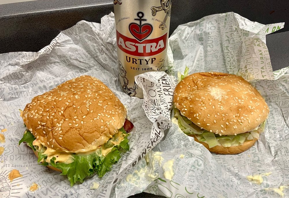 HESBURGER - Updated December 2025 - 27 Photos & 57 Reviews - Reeperbahn ...