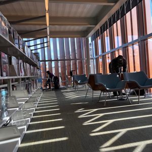 LAMOND RIGGS PUBLIC LIBRARY - Updated May 2025 - 20 Photos - 5401 South ...