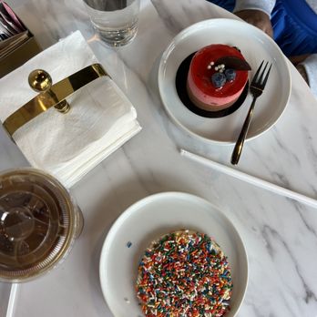 LEONETTI PASTRY SHOP - Updated October 2025 - 125 Photos & 111 Reviews ...