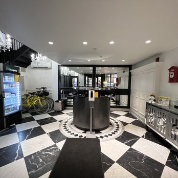 STAYPINEAPPLE, A DELIGHTFUL HOTEL, SOUTH END - Updated August 2025 ...