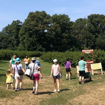 LARRILAND FARM - Updated June 2024 - 388 Photos & 192 Reviews - 2415 ...