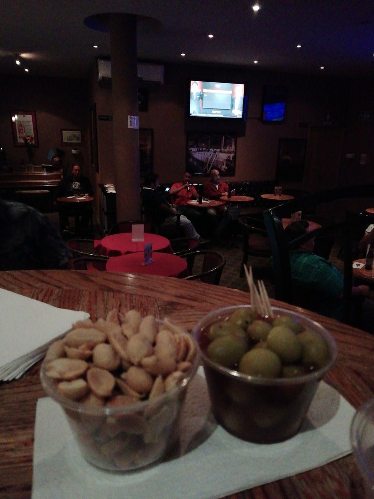 LA ROCA BAR - Updated April 2024 - Av Gobernador Balarezo 9730, Tijuana ...