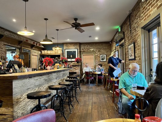 THE LITTLE EASY CAFE - Updated October 2025 - 83 Photos & 88 Reviews ...