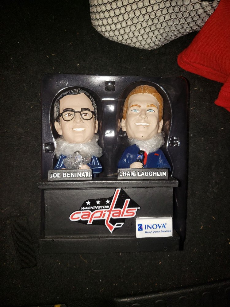 MEDSTAR CAPITALS ICEPLEX - 41 Photos & 56 Reviews - Skating Rinks - 627 ...