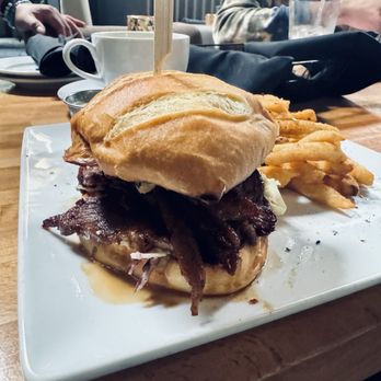 HG BISTRO - Updated February 2025 - 434 Photos & 590 Reviews - 1618 E ...