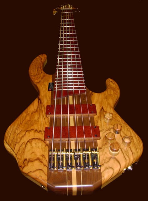 DUVOISIN & CO, SWISS MADE GUITARS - Rte de Neuchatel 2a, St-Blaise ...