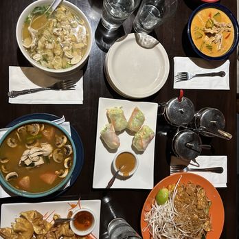 THAI POD RESTAURANT - Updated June 2024 - 61 Photos & 221 Reviews ...