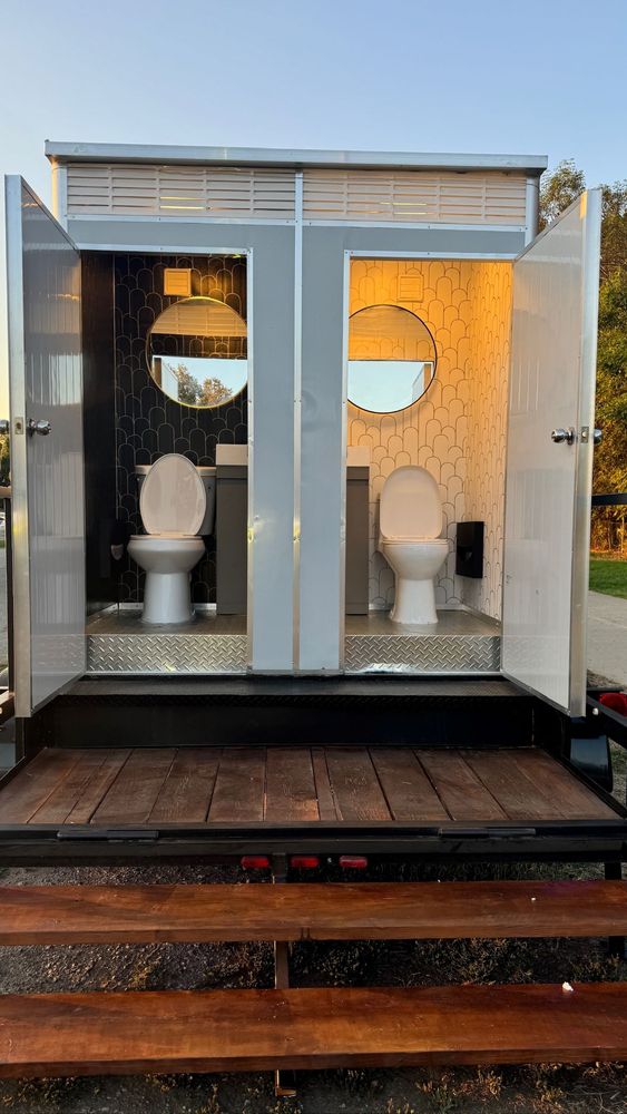 ACE PORTABLE RESTROOM - Updated December 2025 - 16 Photos - Los Angeles ...