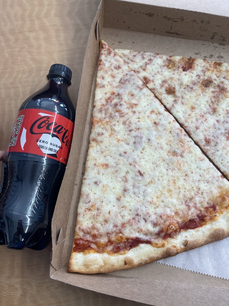 LAZARO’S PIZZERIA & GRILL - Updated August 2024 - 125 Photos & 409 ...