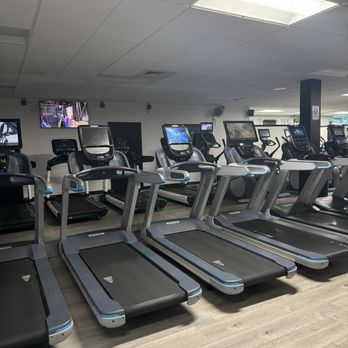 EMERALD CITY ATHLETICS - EVERETT - Updated May 2025 - 114 Photos & 190 ...