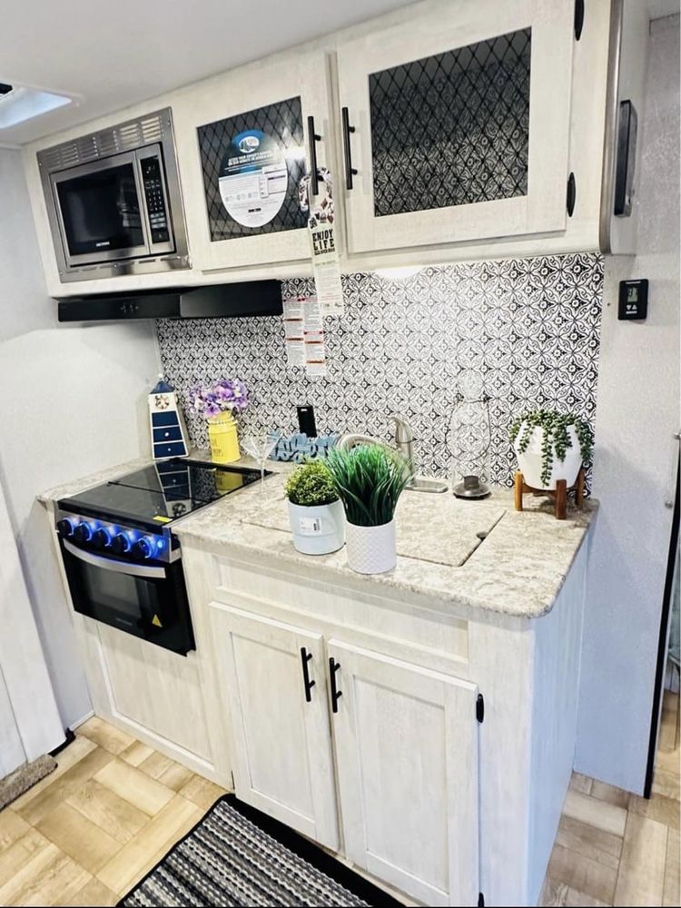 RVZ RV ZONE - Updated December 2025 - 11 Photos - 1219 N Emerald Ave ...