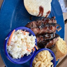 BRICKYARD PUB AND BBQ - Updated October 2025 - 301 Photos & 378 Reviews ...