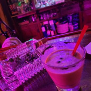 SHAKERS CIGAR BAR - 138 Photos & 194 Reviews - 422 S 2nd St, Milwaukee ...