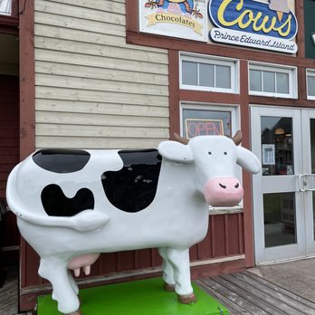 COWS GATEWAY VILLAGE - Updated January 2026 - 10 Photos - 126 Abegweit ...