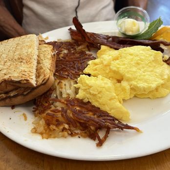 5 SPOT - Updated April 2025 - 952 Photos & 1383 Reviews - 1502 Queen ...