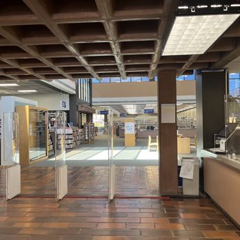 SIMI VALLEY PUBLIC LIBRARY - Updated January 2026 - 40 Photos & 38 ...