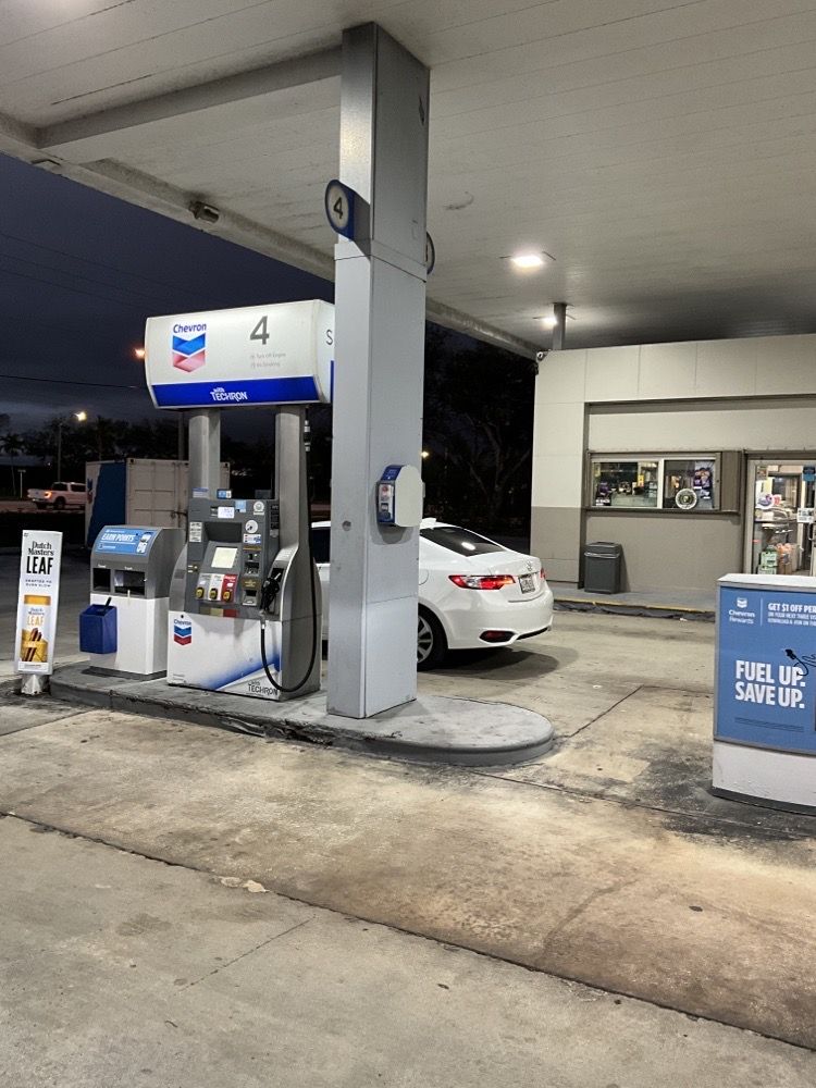 CHEVRON STATIONS - 6970 Okeechobee Blvd, West Palm Beach, Florida - Gas ...
