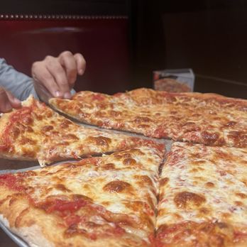 REGINA PIZZA - Updated September 2025 - 317 Photos & 399 Reviews - 44 ...