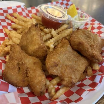 THRASHERS PUB & BROILER - Updated November 2025 - 138 Photos & 214 ...