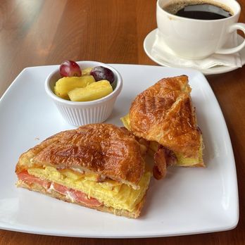 LE FERNANDEZ CAFE - Updated June 2024 - 51 Photos & 27 Reviews - 908 ...