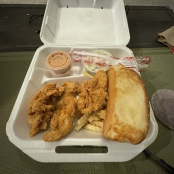 RAISING CANE’S CHICKEN FINGERS - Updated April 2025 - 12 Photos - 1877 ...