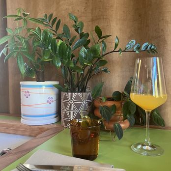 BURDELL - Updated November 2024 - 463 Photos & 177 Reviews - 4640 ...