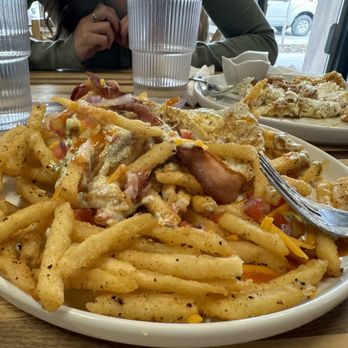 LOCALS - Updated August 2025 - 43 Photos & 25 Reviews - 296 N ...