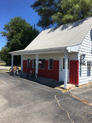 GORDON’S BARBER SHOP - Updated January 2026 - 22 Photos - 4918 Eastman ...