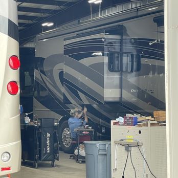 MIDWAY RV CENTER - Updated October 2025 - 52 Photos & 17 Reviews - 5590 ...