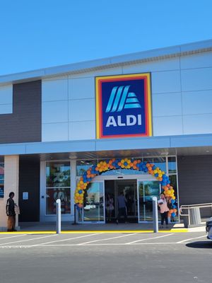 ALDI - Updated December 2025 - 20 Photos - 9340 Mira Mesa Blvd, San ...