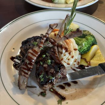 LE RENDEZ-VOUS CAFE - Updated November 2024 - 860 Photos & 777 Reviews ...