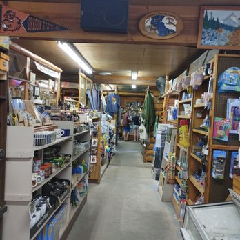 CAMP SHERMAN STORE & FLY SHOP - Updated October 2025 - 50 Photos & 30 ...